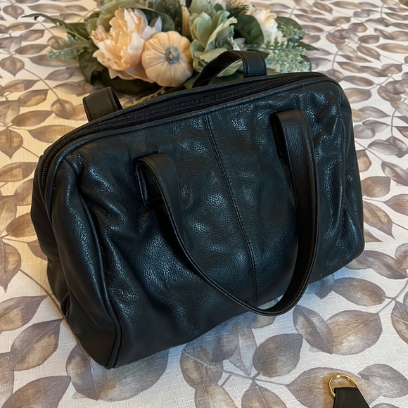 Toni | Bags | Vintage Classic Black Leather Toni Satchel Bag With ...